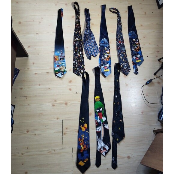 Disney | Accessories | Vintage Cartoon Necktie Lot Of 9 Looney Tunes ...